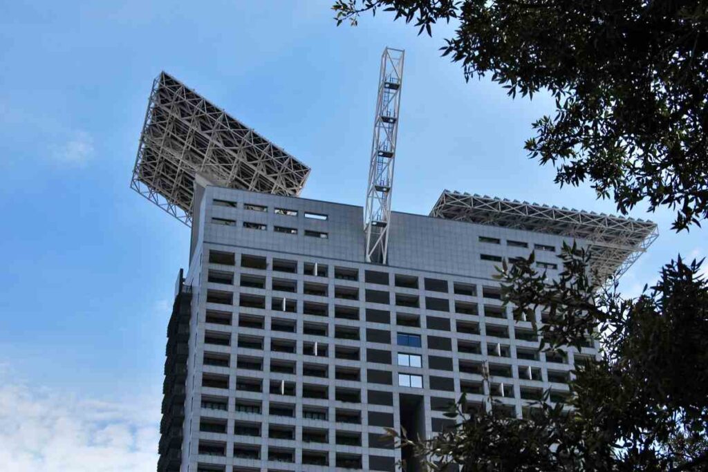 Eurosky tower, il grattacielo dei VIP di Roma è a rischio: cosa sta ...